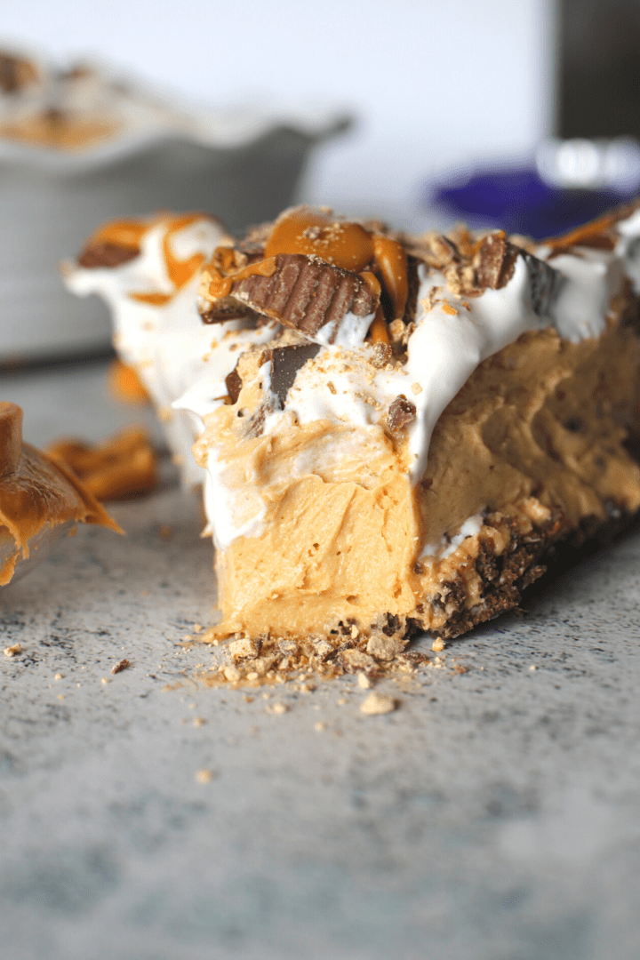 No-Bake Keto Fluffy Peanut Butter Pie Recipe - Sugar-free